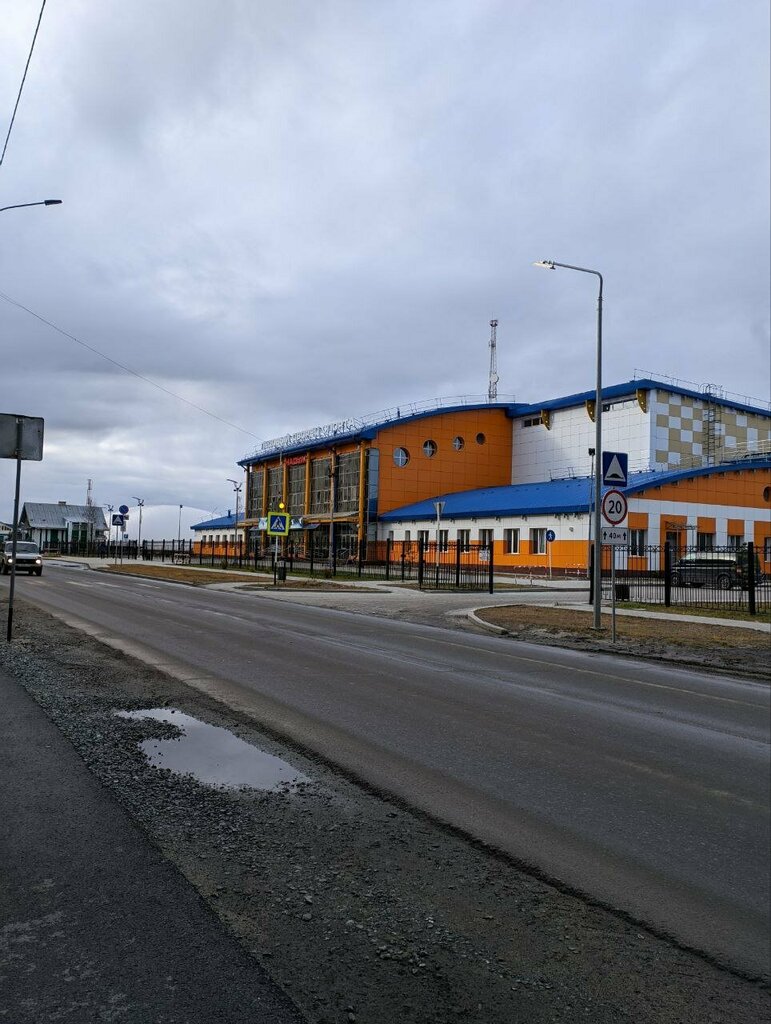 Buz pateni pistleri Ledovy dvorets sporta Nadym, Nadym, foto