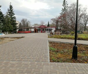 Lenin Garden (Krasnogvardeyskaya Street No:59), kültür ve eğlence parkları  Buguruslan'dan