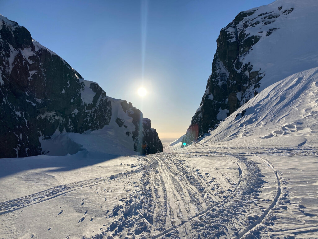 Dağ geçidi Ramzaya Pass 745 metres, Murmanskaya oblastı, foto