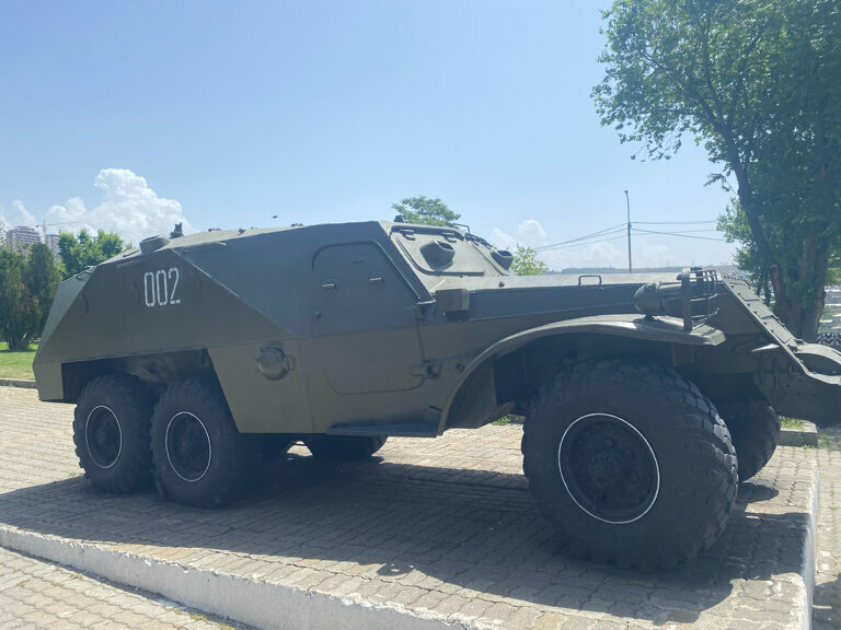 Teknoloji anıtı Armored vehicle BTR-152, Erivan, foto