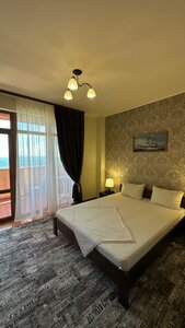 Крымский дворик (улица Гагариной No:25/7, посёлок Утёс), otel  Kırım Cumhuriyeti'nden