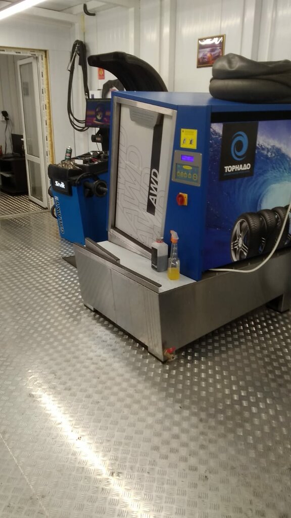 Oto lastik tamiri Шиномонтажная мастерская, Başkurdistan, foto