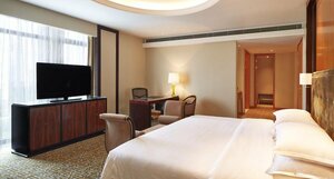 Sheraton Jinan Hotel (Shandong Province, Jinan), otel  Jinan'dan