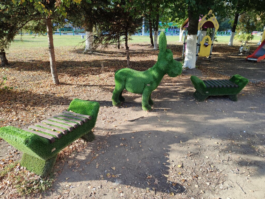 Park, sokak heykeli Осёл, Novocheboksarsk, foto