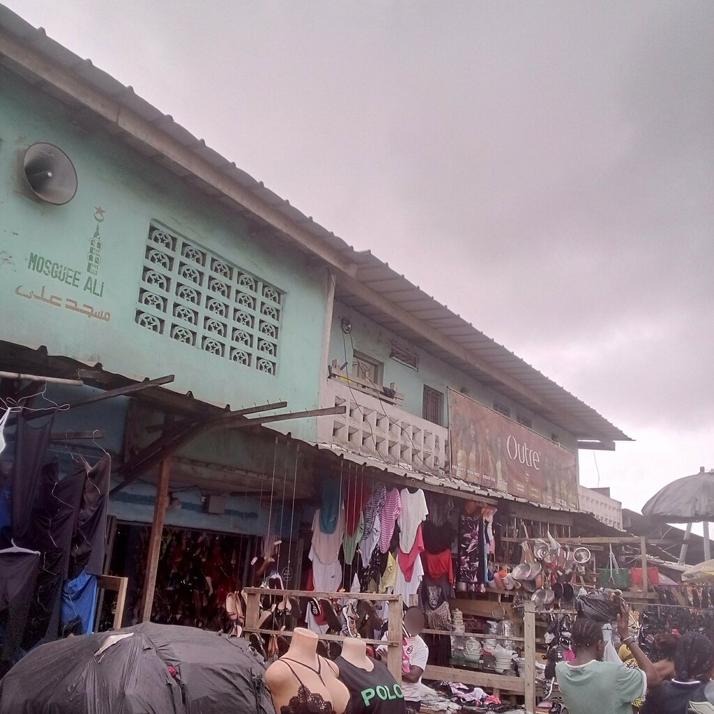 Cami Mosque of the Sicogi Market, Abican, foto