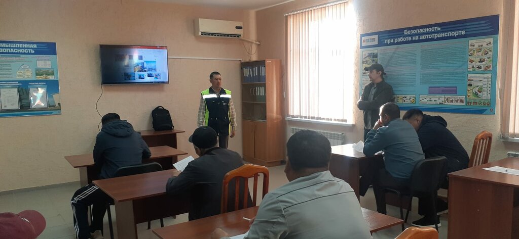 i̇ş güvenliği Invecon Engineering, Astana, foto