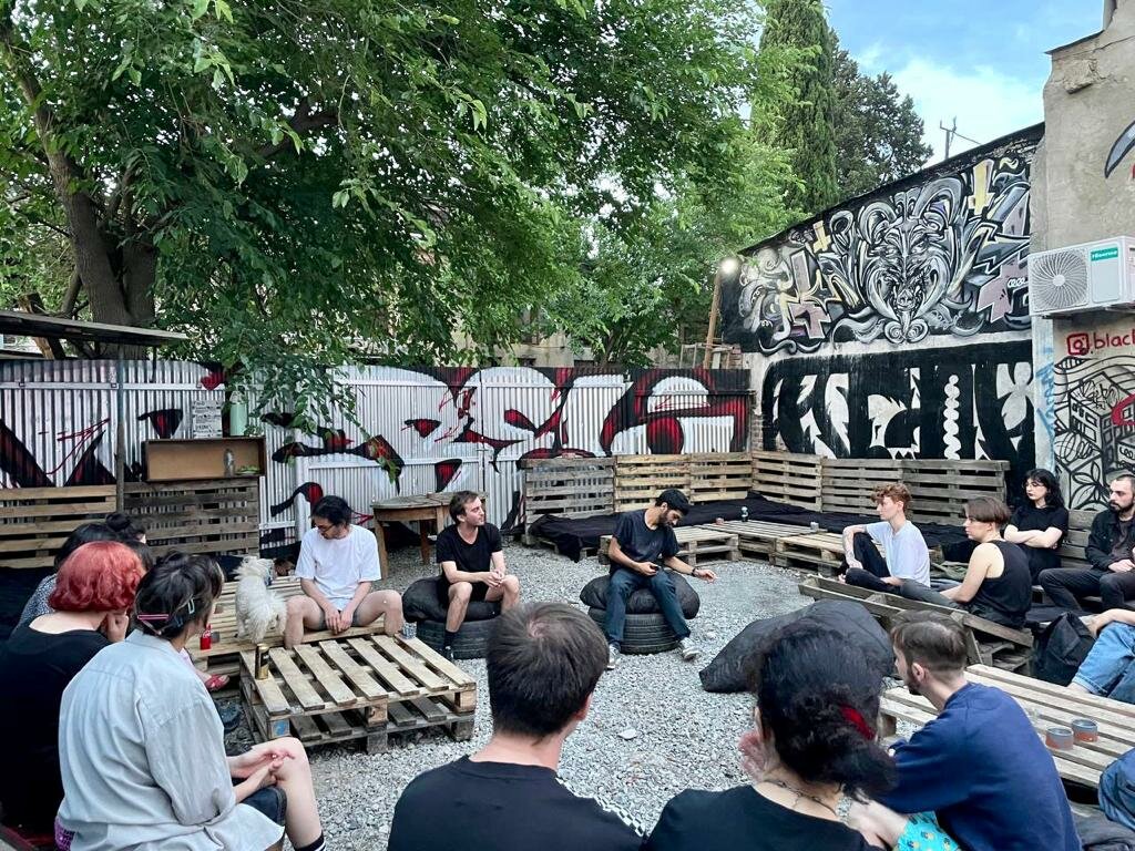 Müzik kulüpleri Junkyard, Tiflis, foto
