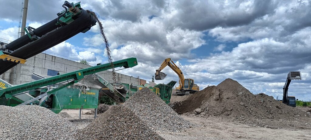 Bina yıkım hizmetleri Dismantling 46, Kursk, foto