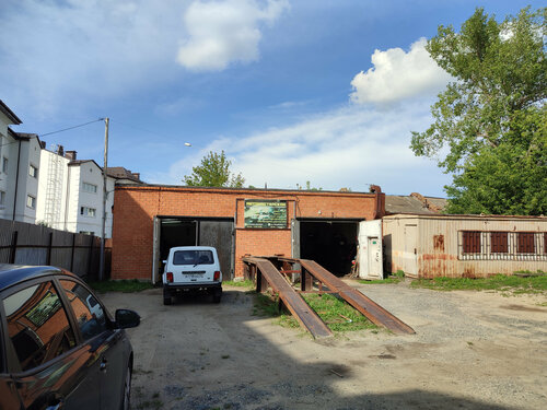Otomobil servisi Avtoservis, Tobolsk, foto