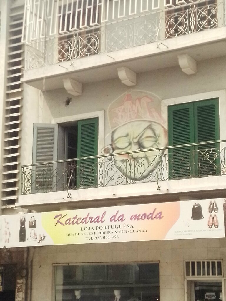 Giyim mağazası Katedral Da Moda, Loanda, foto