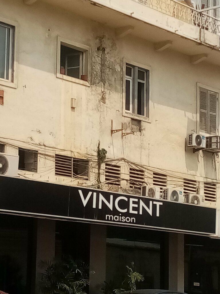 Giyim mağazası Vincent maison Loja Mutamba, Loanda, foto