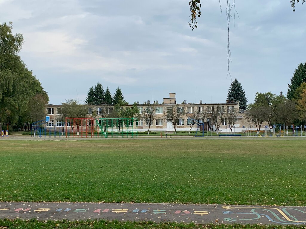 Ortaokul Srednyaya shkola d Telmy-1 Guo, Brestskaya oblastı, foto