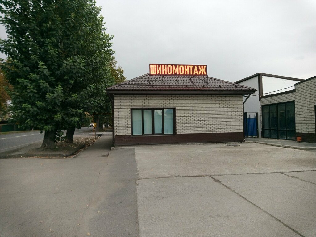 Oto lastik tamiri Shinomontazh, Tiumen, foto