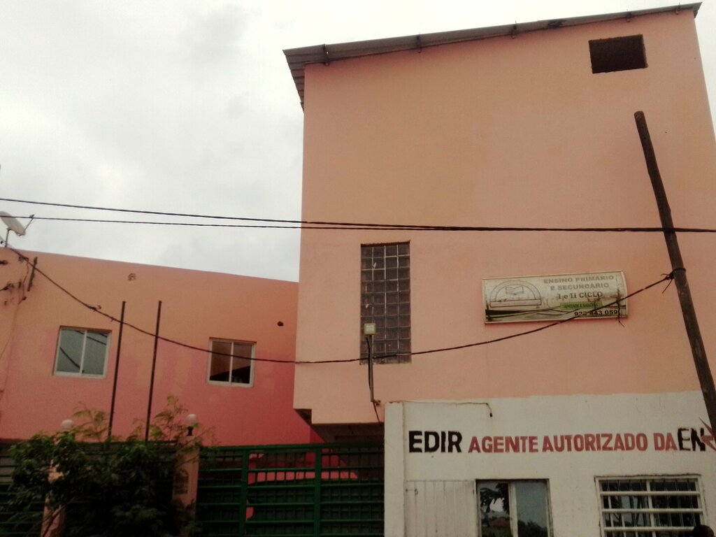 Yüksekokul Colégio Nossa Esperança Ensino Primário e Secundário, Loanda, foto