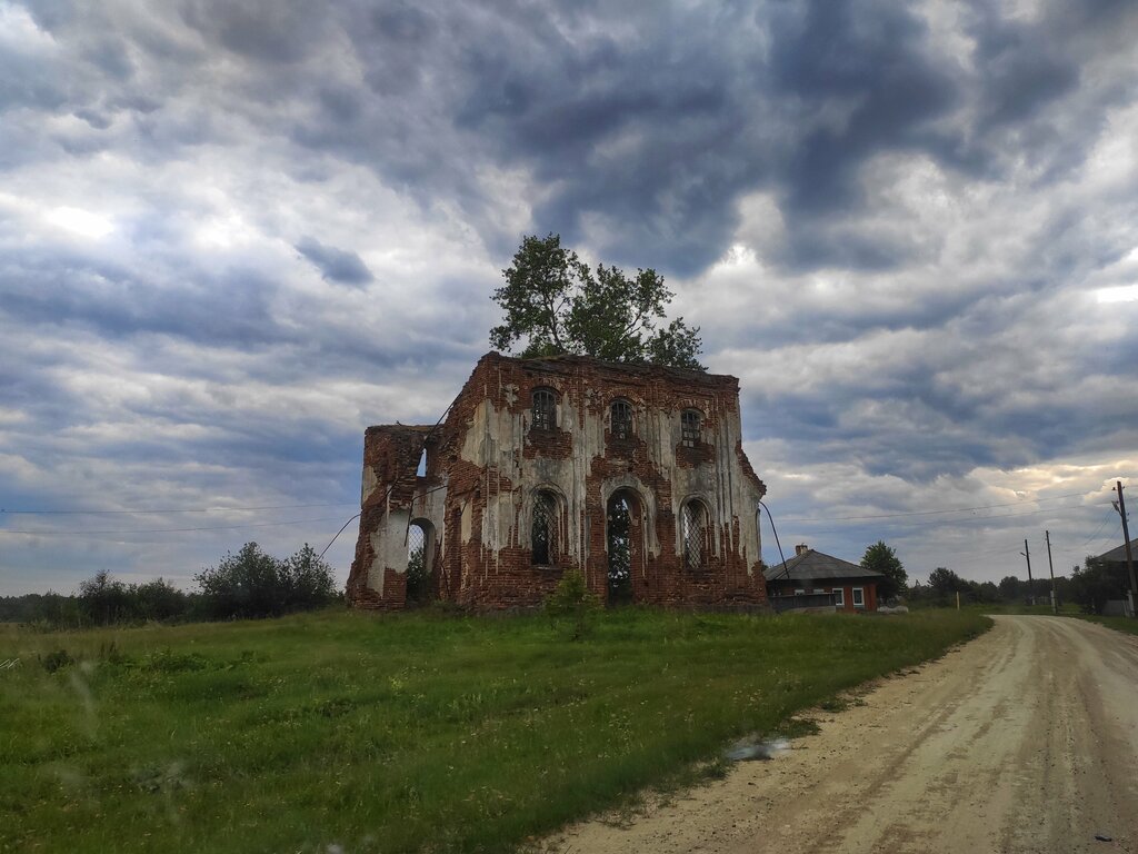 Ortodoks kiliseleri Церковь апостолов Петра и Павла, Sverdlovskaya oblastı, foto