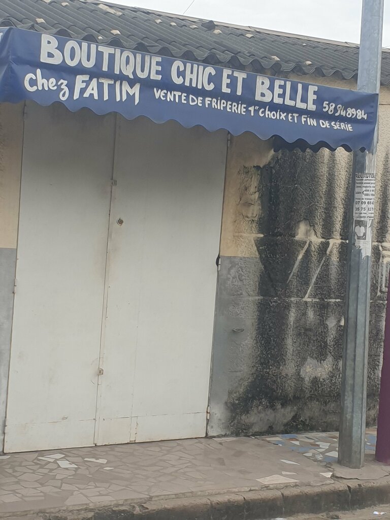 Giyim mağazası Boutique Chic Et Belle, Abican, foto