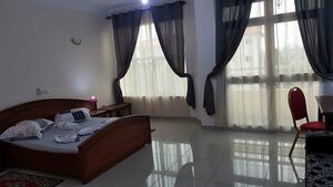 Residence La Roseline (Centre, Mfoundi, Yaounde 5e), otel  Yaunde'den