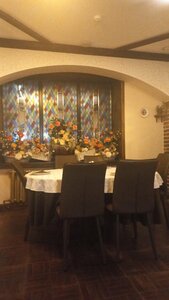 Stare Mesto (Artyoma Street No:118), restoran  Sterlitamak'tan