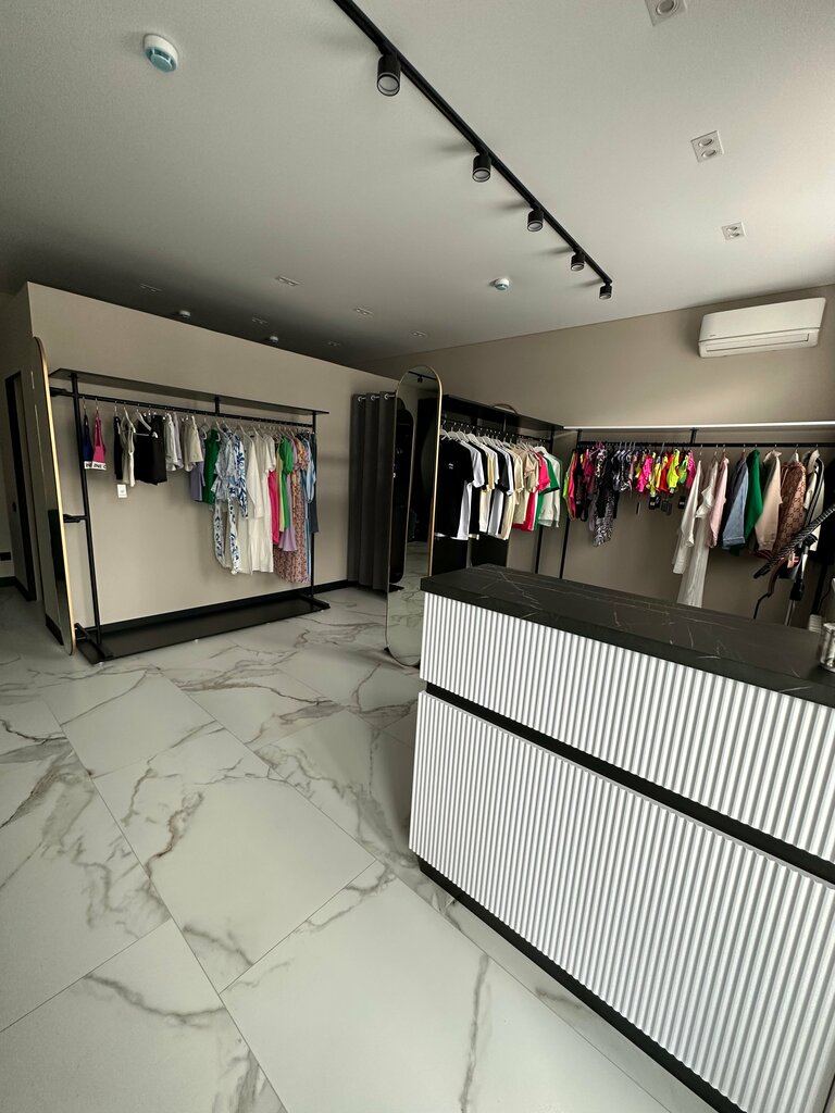 Giyim mağazası In. Store, Samara, foto