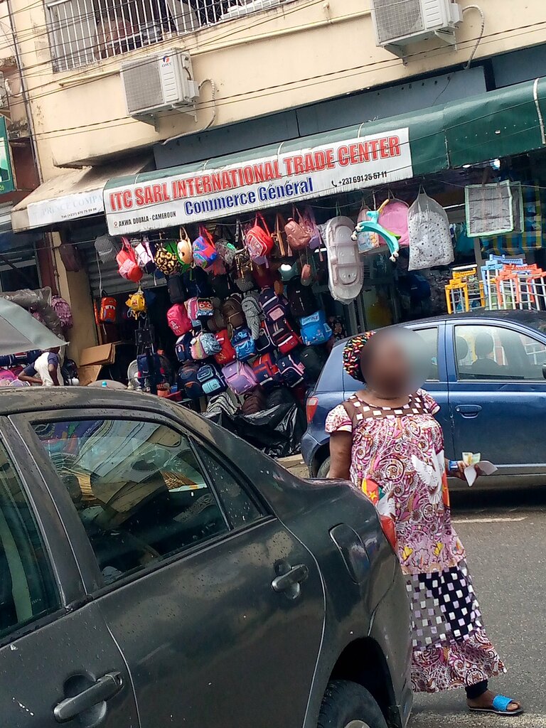 Alışveriş merkezleri ITC Sarl International Trade Center, Douala, foto