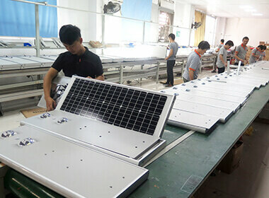 Enerji ekipmanı firmaları Felicity Solar, company, Dubai, foto