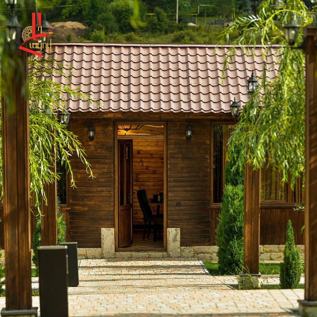 Restoran Agh u hatsov, Tsahkadzor, foto