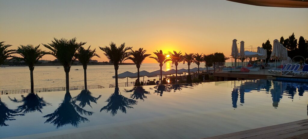 Yat kulüpleri Яхт-Клуб Юг, Sevastopol, foto