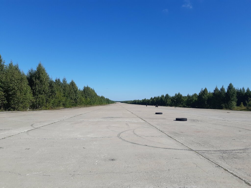 Hava meydanı аэродром Катунино, Arhangelskaya oblastı, foto