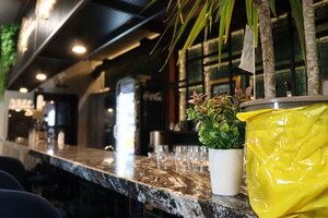 Meeting Point (ulitsa Chapayeva No:10), restoran  Pestovo'dan