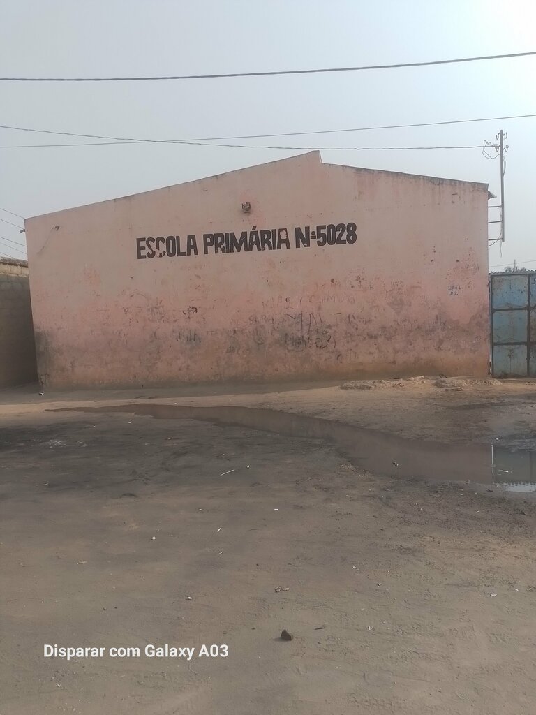 Ortaokul Escola FAS № 5028, Loanda, foto