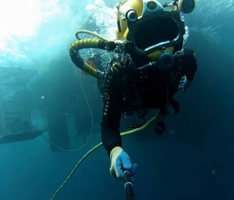 Su altı hizmetleri Petrodive, Dubai, foto