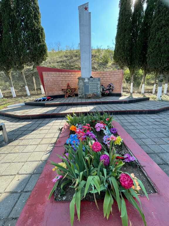 Anıt, heykel Павшим в Великой Отечественной войне, Kırım Cumhuriyeti, foto