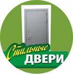 Stinyye Dveri (ulitsa Pobedy No:3А), kapılar  Apatity'den
