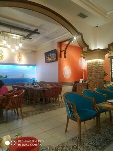 Sezam Garden (Tashkent, Yunusabad District, Billur Mahallah), kafe  Taşkent'ten
