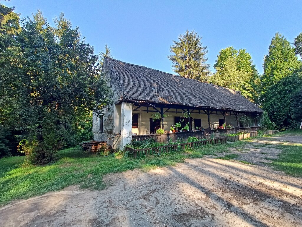 Kültür ve eğlence parkları Dvorska bašta, Güney Backa İlçesi, foto