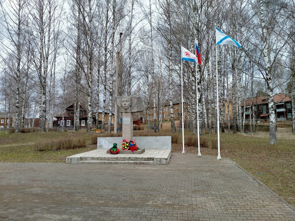 Anıt, heykel С.А. Преминин, Krasavino, foto