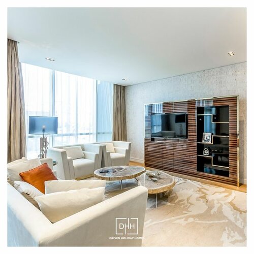 Photo: Driven Properties, real estate agency, Bay Square Building 13 ...