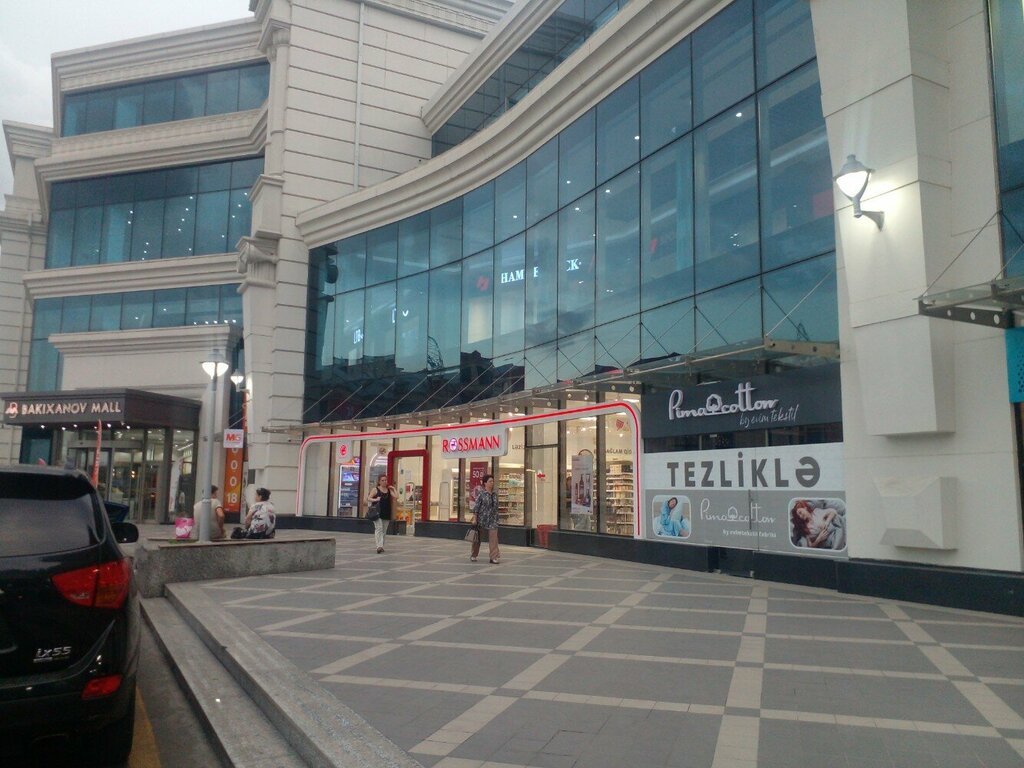 Ev temizlik ürünleri Rossmann, Bakü, foto