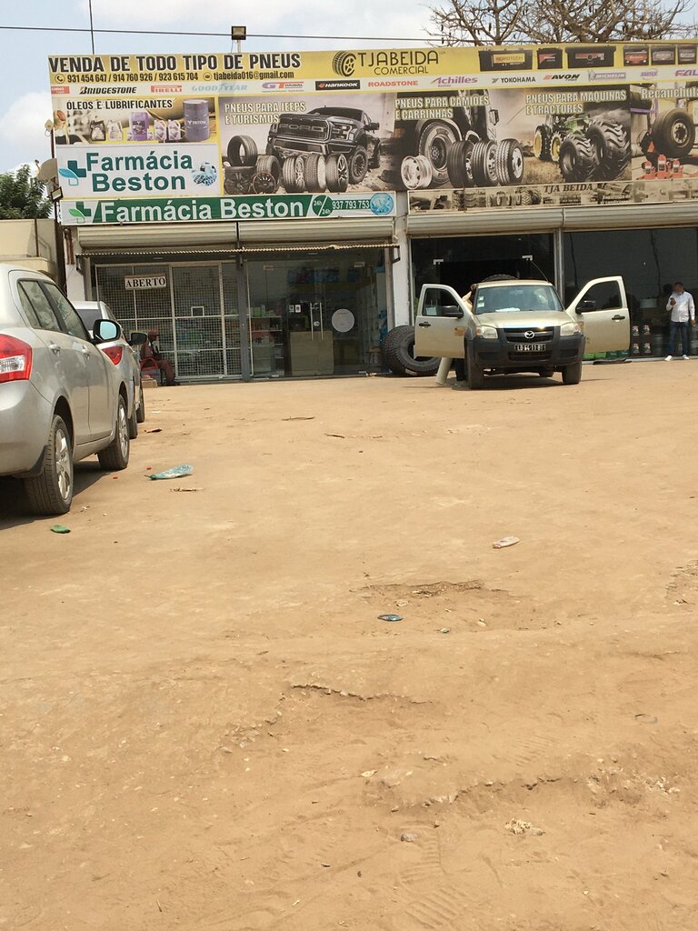 Alışveriş merkezleri Tja Beida Comercial, Loanda, foto