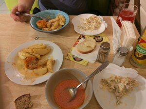 Non-solo (Suvorova Street No:132, Kaluga), kafe  Kaluga'dan
