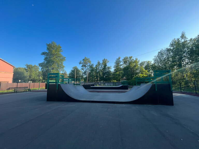 Kaykay parkı Скейт-парк, Novgorodskaya oblastı, foto