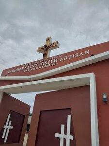 Paroisse Saint Joseph Artisan (Abidjan, La commune Koumassi, Quartier de la Nord-Est II), protestan kilisesi  Abican'dan