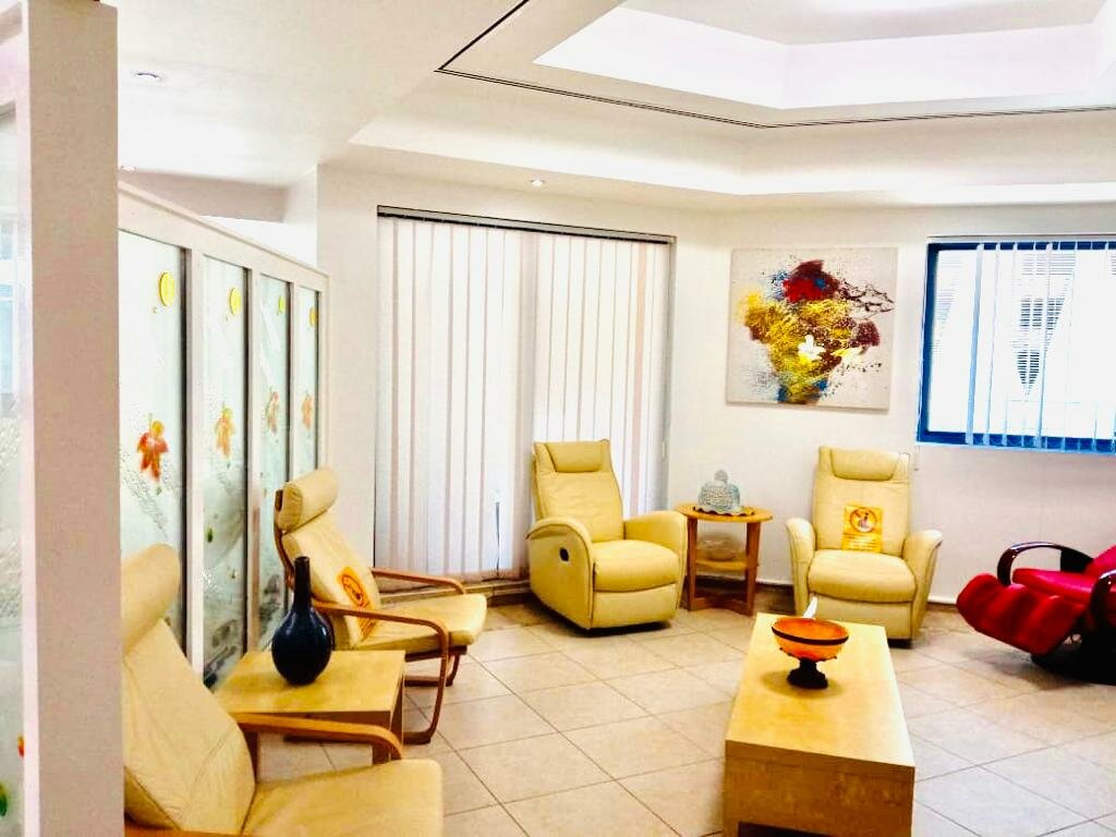 Plastik cerrahi klinikleri Saqer Al Mualla Speciality Medical Centre, Sharjah, foto