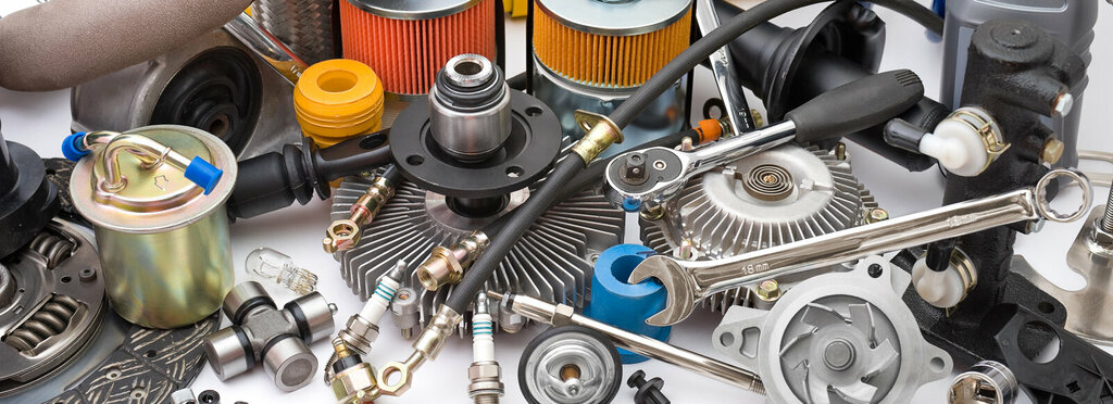 Otomobil yedek parçaları Al Rahman Spare Parts, Dubai, foto