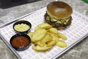 B. A. D. Burger - Basic And Delicious (İstanbul, Beyoğlu, Cihangir Mah., Bakraç Sok., 13), restoran  İstanbul'dan