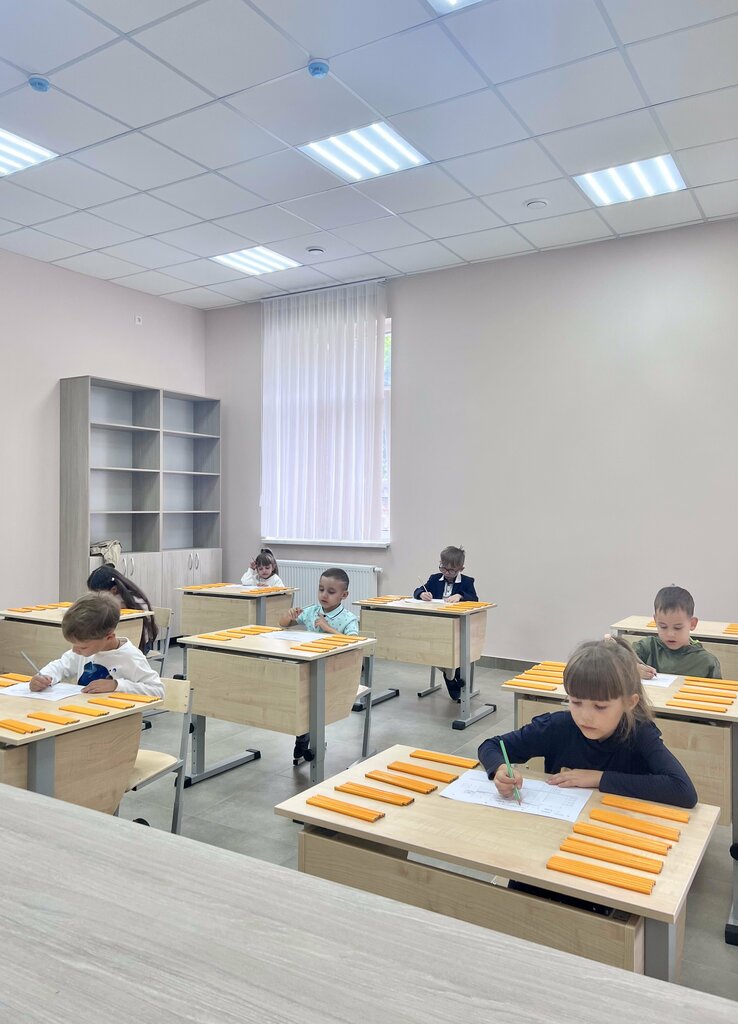 Çocuk ve gençlik merkezleri Luchi, Saratov, foto