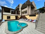 Riviera guest house (Severnaya ulitsa No:12Г, Arkhipo-Osipovka Village), otel  Krasnodarski krayından