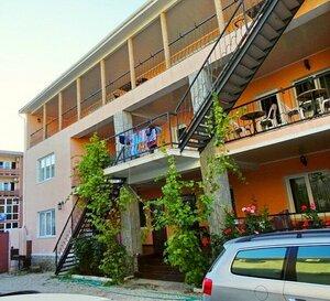 Guest house Sofia (Южнобережная улица No:95), otel  Sudak'tan