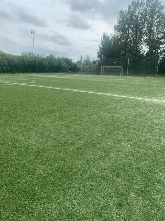 Spor alanı Футбольное поле, Saint‑Petersburg, foto