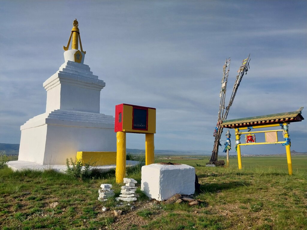 Dağ zirvesi Bayhan Dağı, Buriatya, foto